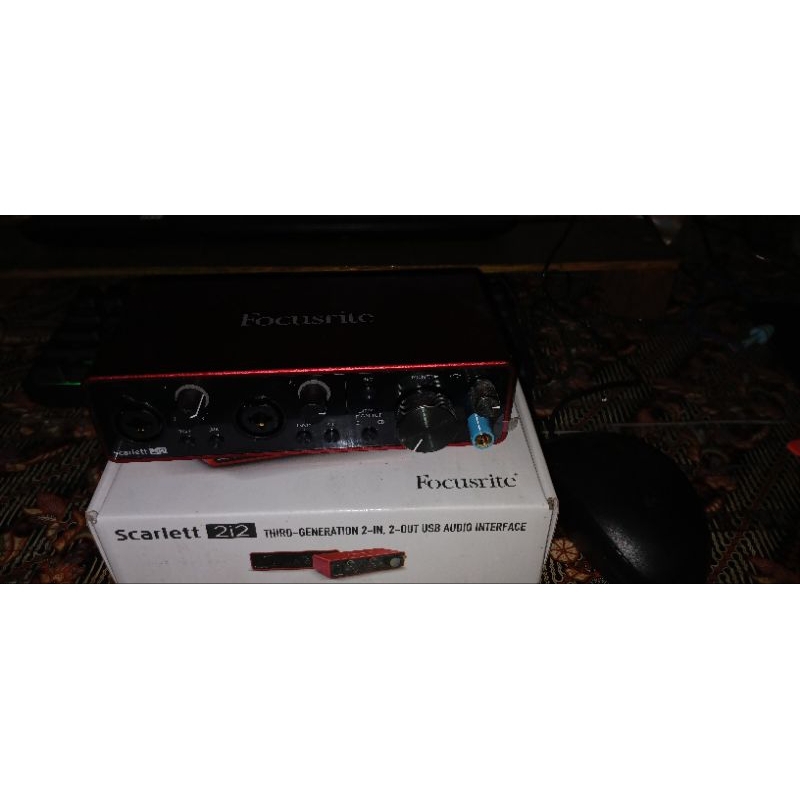 Jual soundcard focusrite scarlett 2i2 gen 3 | Shopee Indonesia