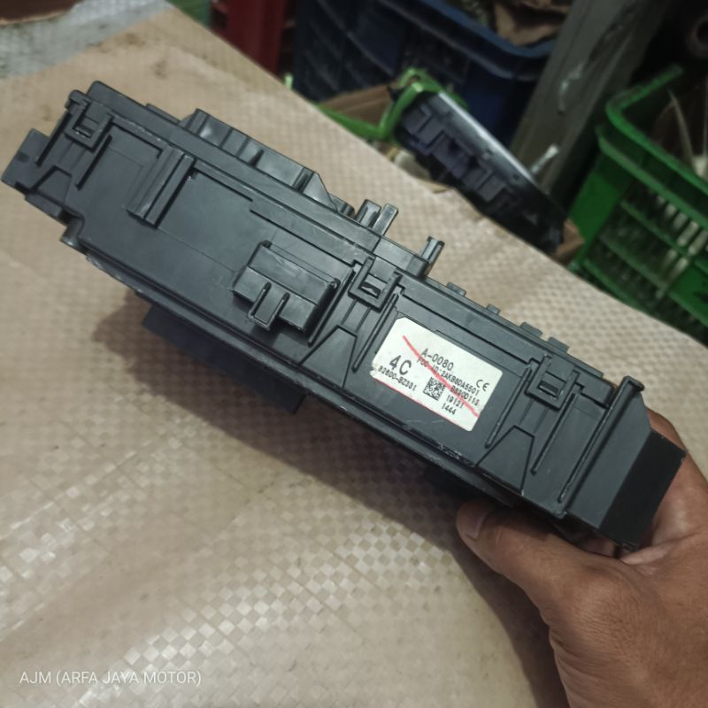 Jual Fuse box sikring toyota rush 4C 82600-BZ331 ORIGINAL | Shopee ...
