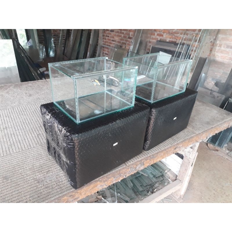 Jual aquarium 25x20x15 kaca full 5mili | Shopee Indonesia