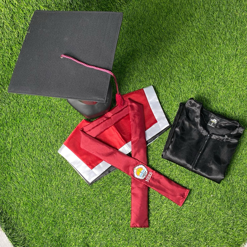 Jual Perlengkapan wisuda / baju toga wisuda Makassar / Baju toga ...