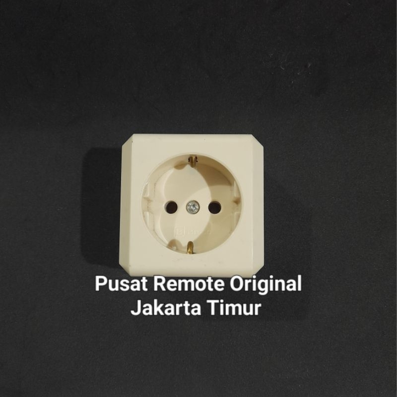 Jual BROCO STOp KONTAC OUTLOW TEMPEL DINDING COLOKAN LISTRIK 1 LUBANG ...