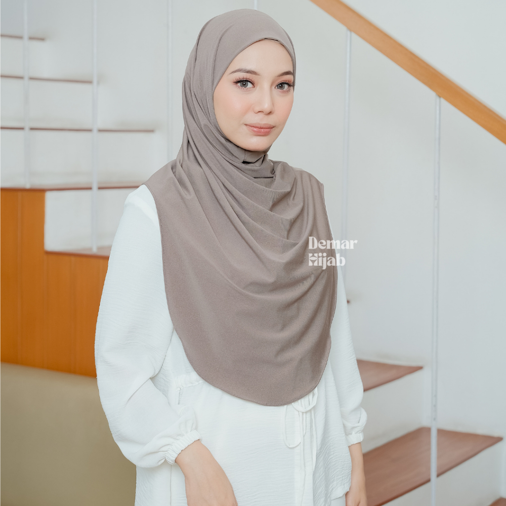 Jual Demar Hijab - Safa (Hijab Instan Oval Non Pet Syar’i) | Shopee Indonesia