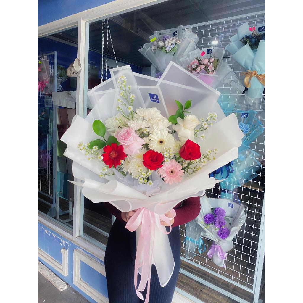 Jual Fresh Flowers bouquet / buket bunga / hadiah ulang tahun / hadiah ...