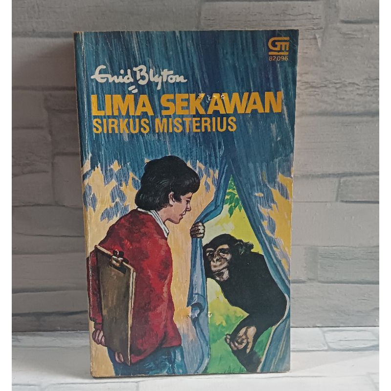 Jual novel original lima sekawan sirkus misterius Enid blyton | Shopee ...