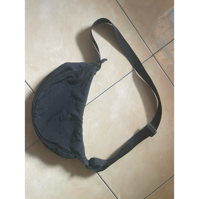 Jual Tas Sling Bag Uniqlo Original | Shopee Indonesia