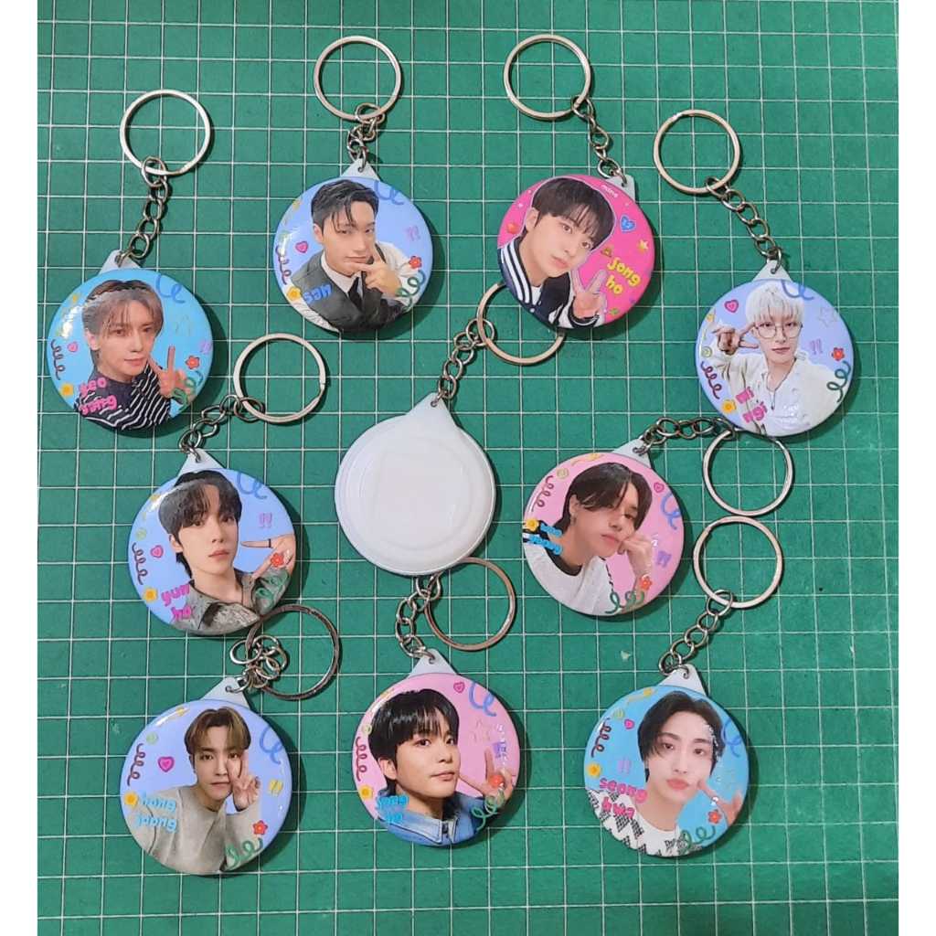 Jual Freebies Gantungan Kunci Ganci Bulat ATEEZ(Freebies Kpop/Freebies ...