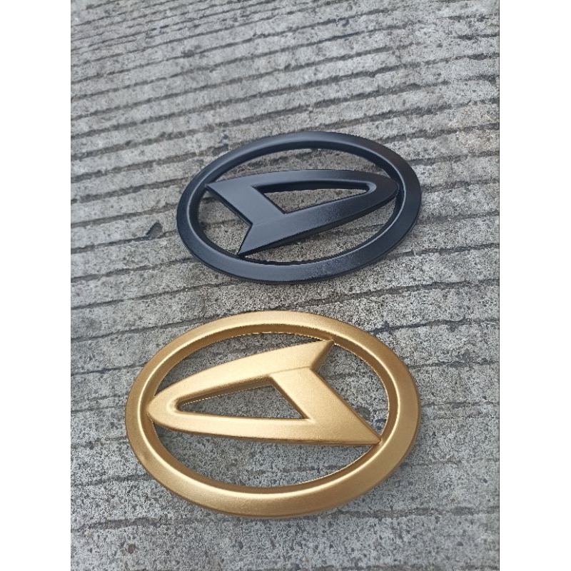 Jual Logo Emblem Greal Grile Depan Daihatsu Xenia dia meter 14 CM ...