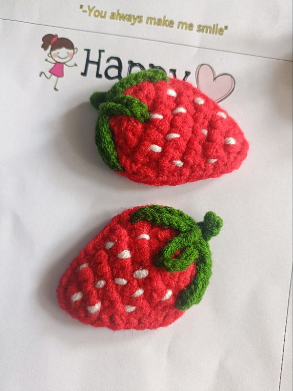 Jual Jepit Rambut Rajut "Strawberry" /Hairpin Crochet /Hair clip ...
