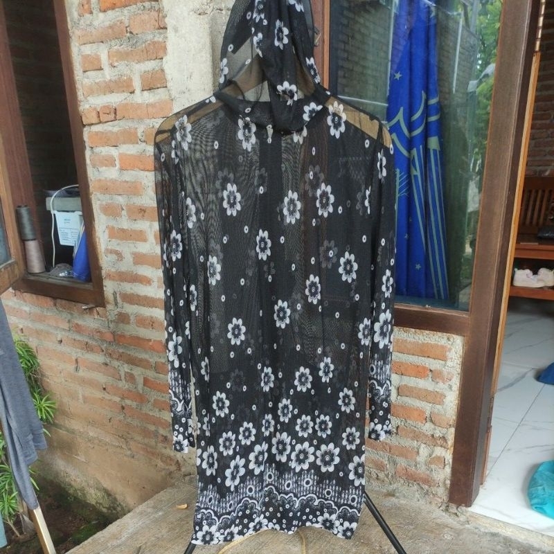 Jual jacket running bahan jaring kondisi like new brand monte milano ...