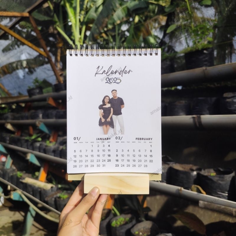 Jual Kalender 2025 Kalender Custom Foto Kalender duduk Gift wisuda Gift ...