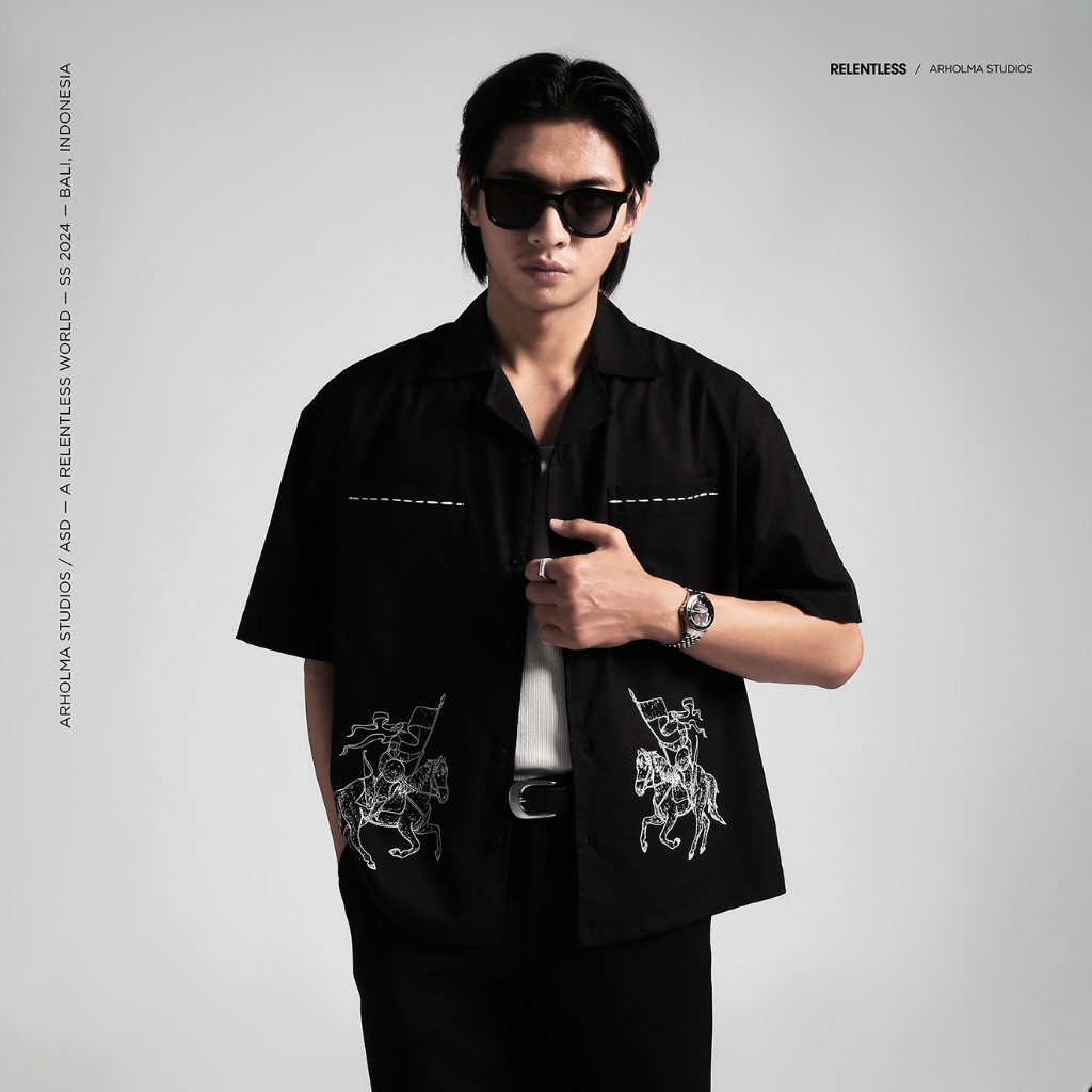 Jual Arholma Studios - Boxy Shirt 'Icarus' Black | Shopee Indonesia