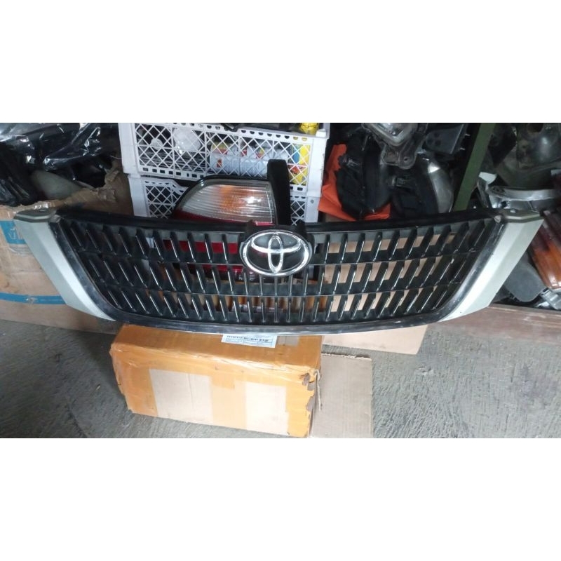 Jual grill toyota innova old tahun 2004 - 2008 type camry plus lambang ...