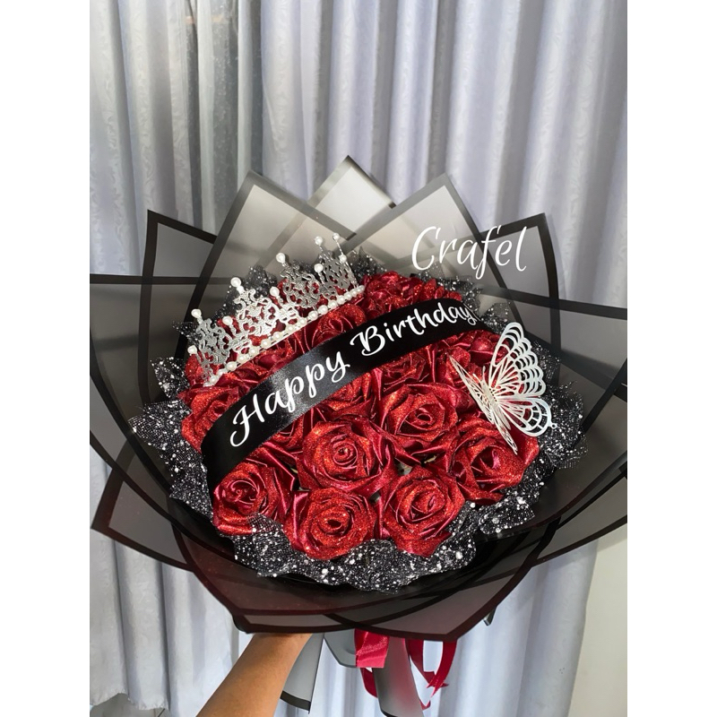 Jual [READY] BUKET BUNGA SATIN FULL AKSESORIS MAHKOTA |BUKET ULANG ...