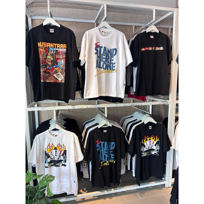 Jual OFFICIAL MERCH STAND HERE ALONE - SHA MERCH | Shopee Indonesia