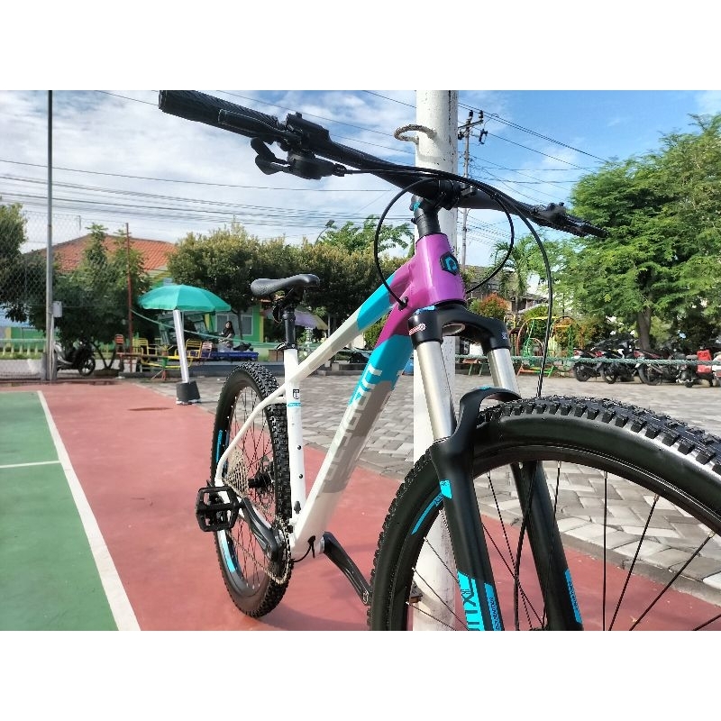 Jual SEPEDA POLYGON XTRADA 7 ISTIMEWA SEPEDA SEMARANG | Shopee Indonesia