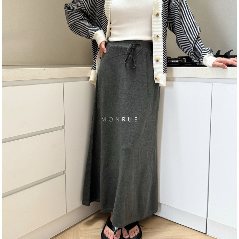 Jual MONRUE Pierre Knit Skirt (Limited) | Shopee Indonesia
