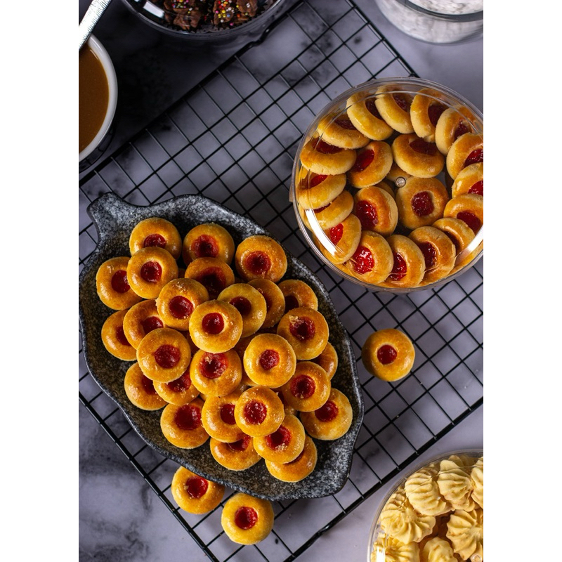 Jual Kue cookies Christmas natal tahun baru new year imlek chinese new ...