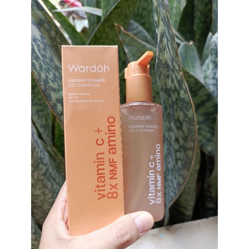 Jual Wardah Radiant Charge Gel Cleanser Vit C+ 8x NMF Amino | Shopee ...