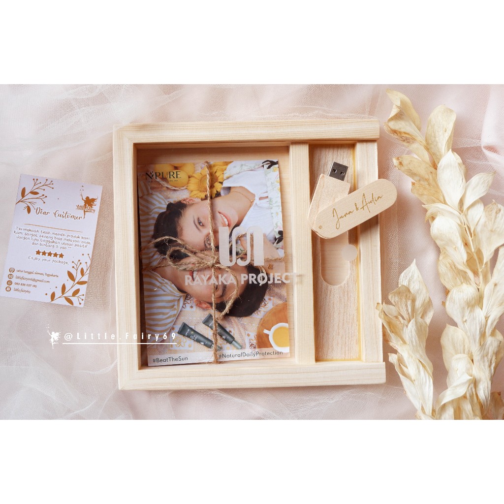 Jual Flashdisk kayu box free grafir / Box album foto / Box album Kayu ...