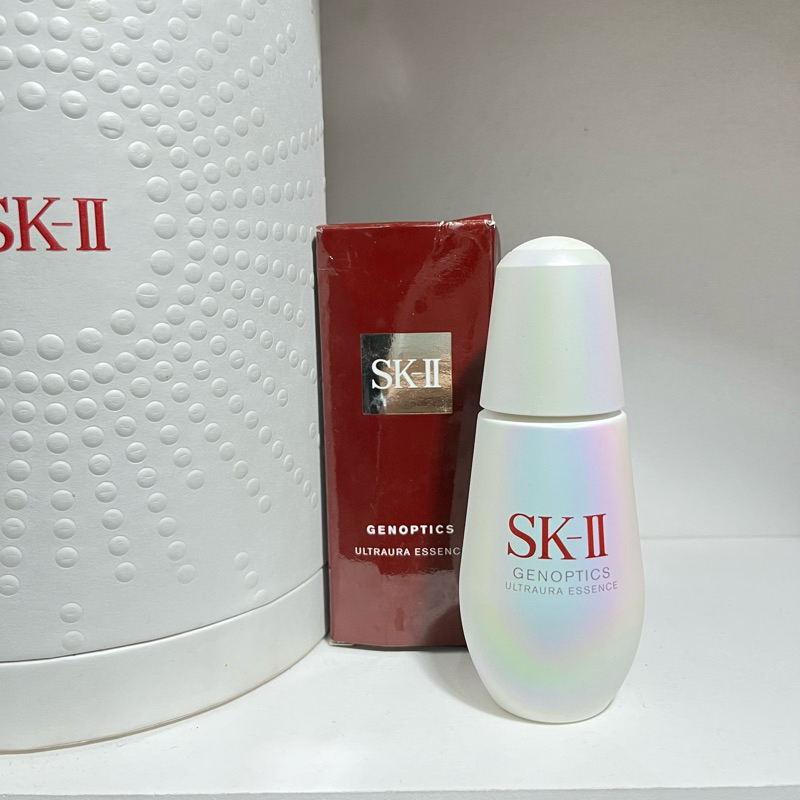 Jual SK-II GenOptics Ultraura Essence 50ml (Preloved 95%) | Shopee Indonesia
