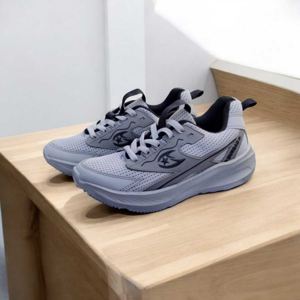 Jual Sepatu sneakers Pria Wanita Abu Hitam sepatu cewek cowok keren ...