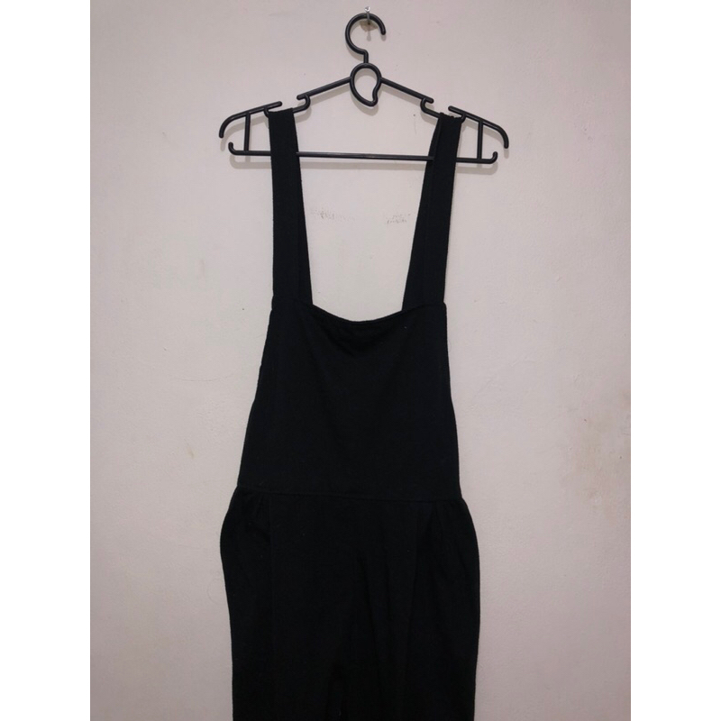 Jual jumpsuit hitam PRELOVED | Shopee Indonesia