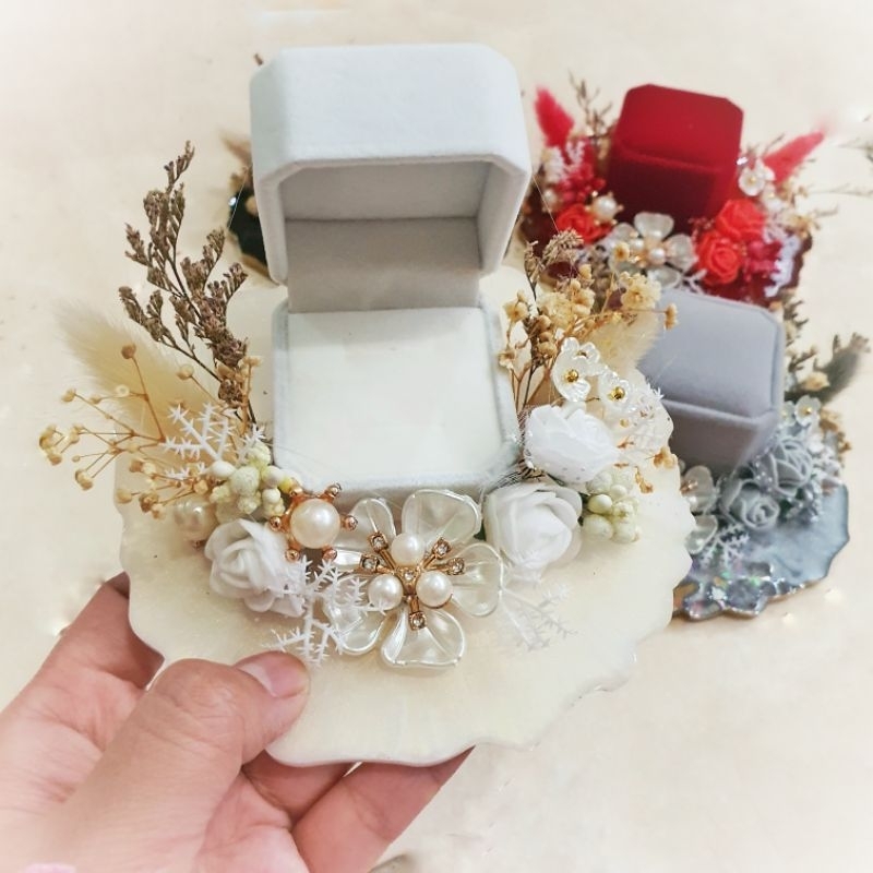 Jual Ring box lamaran pernikahan tempat cincin resin unik 13cm | Shopee ...