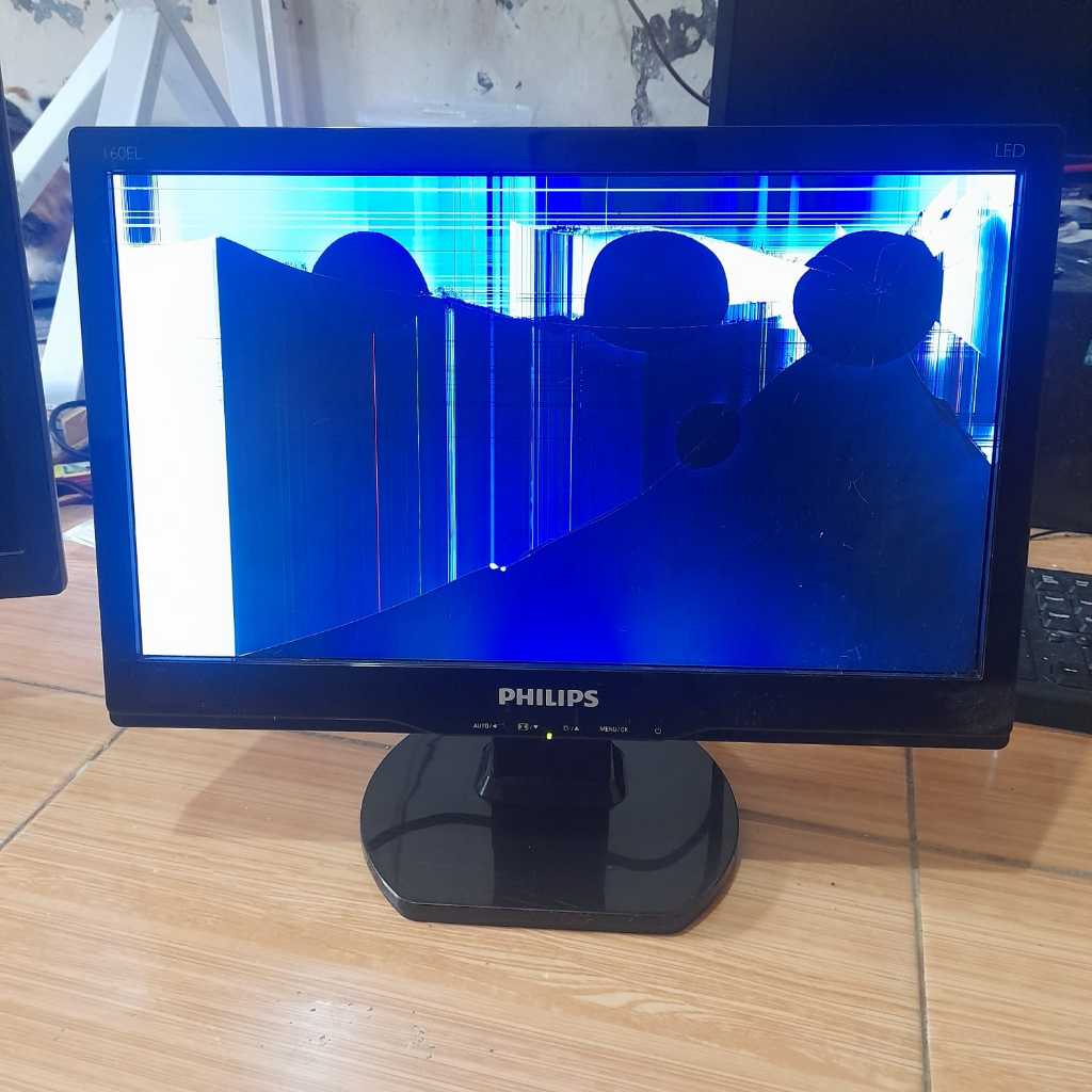 Jual Monitor Murah Minus Layar Pecah Philips 16" Wide LCD | Shopee ...