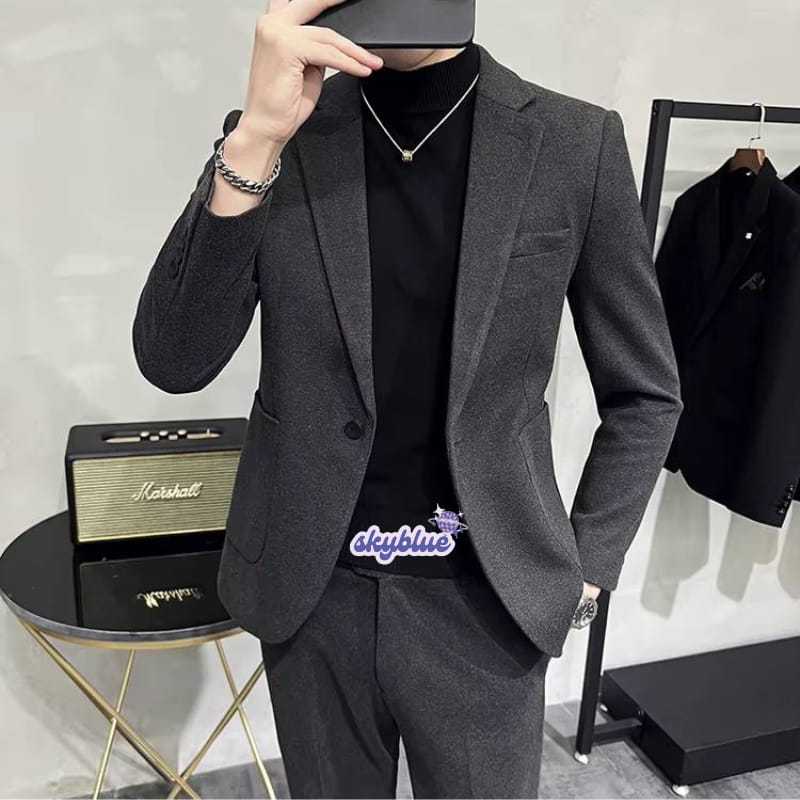 Jual "Jas Pria Slim Fit: Tampil Elegan dengan Potongan Modern" | Shopee ...