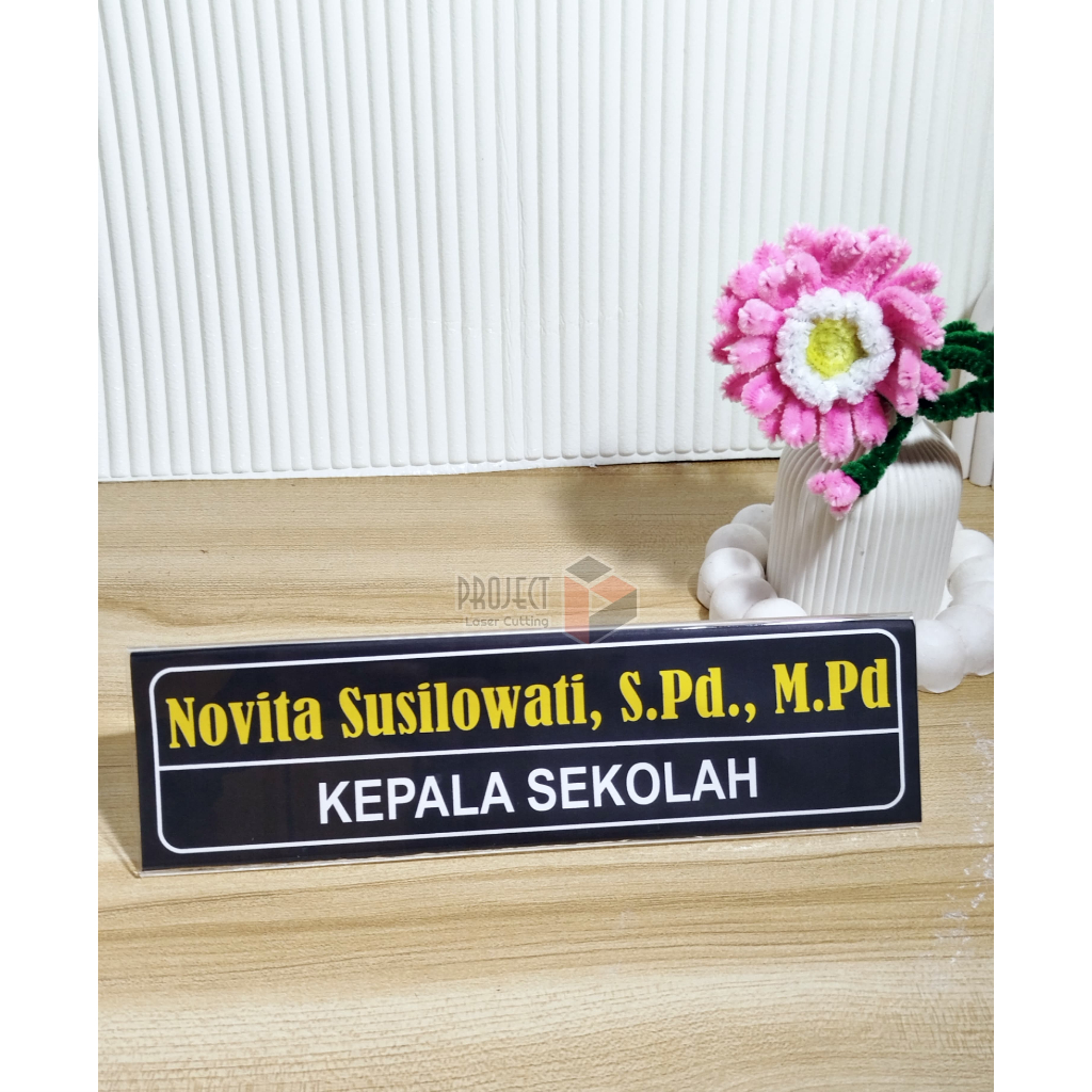Jual PAPAN NAMA MEJA AKRILIK MODEL L / NAMA MEJA AKRILIK /STANDING NAMA ...