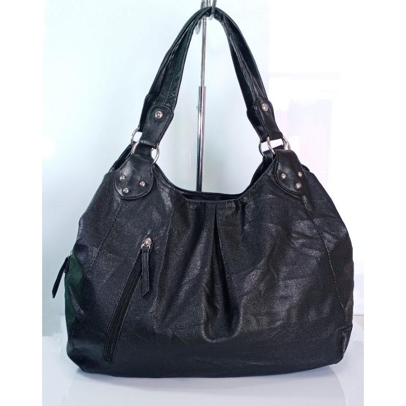 Jual second ada brand model Tas tote hobo ada tiga ruang bahan sintetis ...
