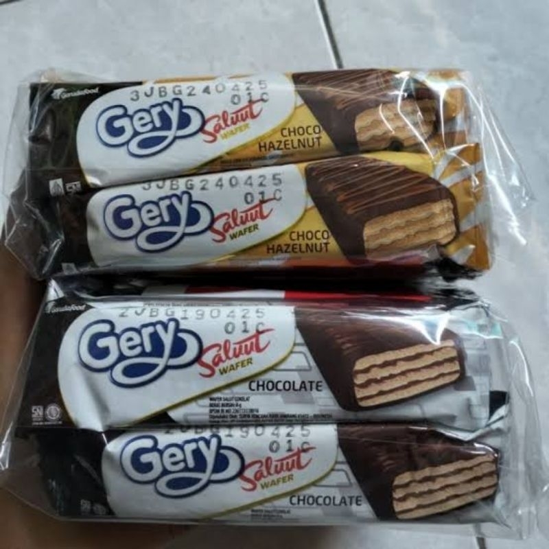 Jual Gery Salut Wafer Rasa Chocolate / Choco Hazelnut Sepak isi 24 Pcs ...