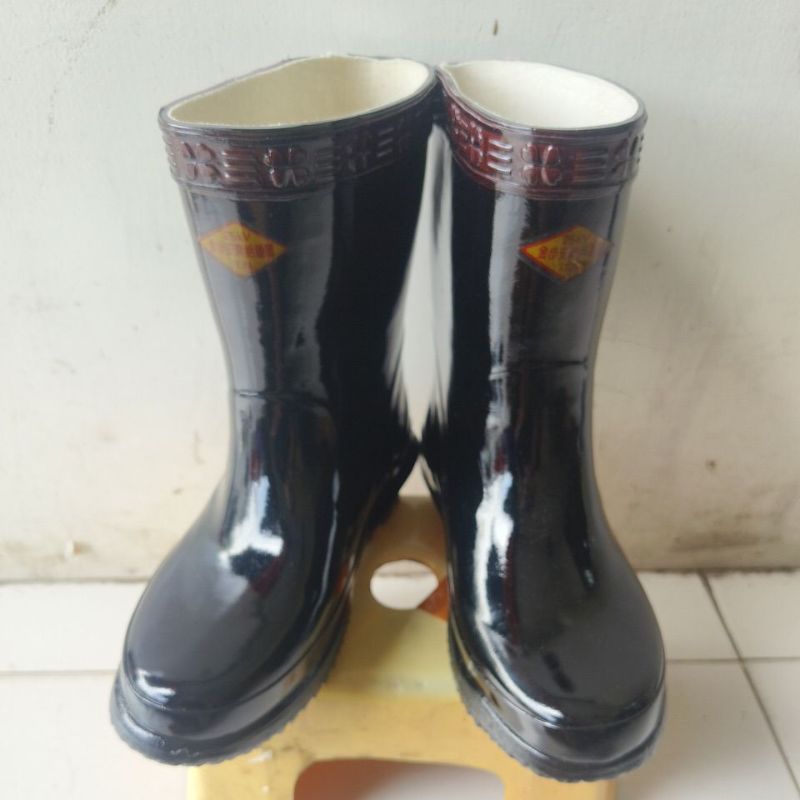 Jual Sepatu anti Listrik 25 kV Electrical Boots | Shopee Indonesia
