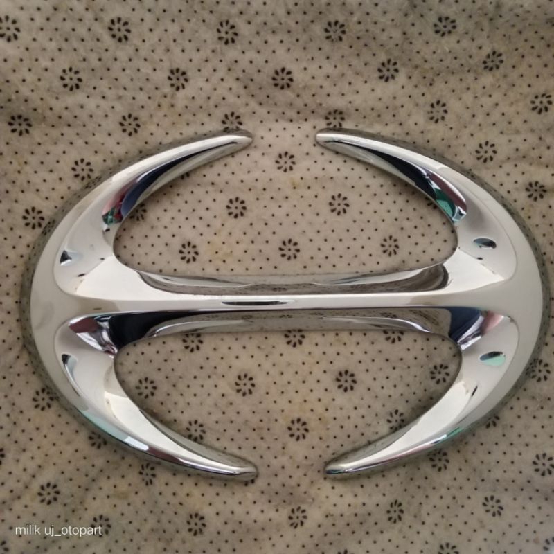 Jual emblem logo H hino ranger dutro hino besar chrome ukuran 28x18,5cm ...