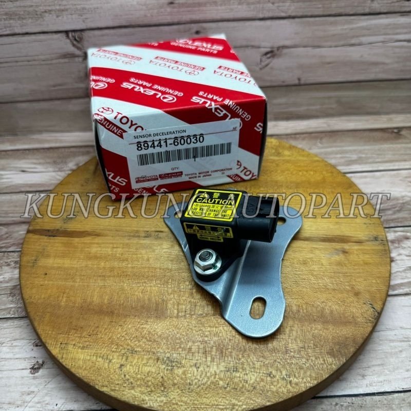 Jual SENSOR DECELERATION YAU RATE TOYOTA HILUX REVO INNOVA REBORN ...
