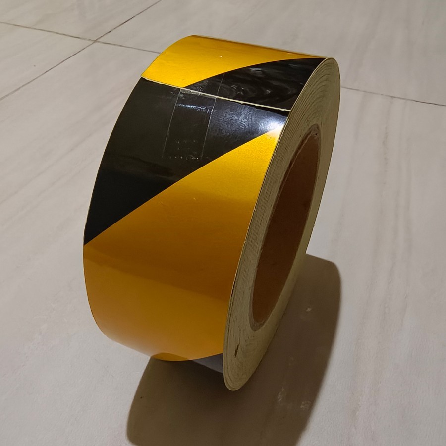 Jual Stiker yellow black - Reflective tape kuning hitam - Barikade lem ...