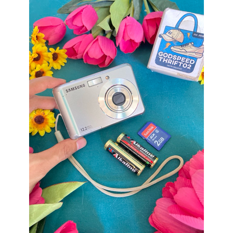 Jual Camera Digital Samsung ES17 Silver series 12.1 MegaPixels 3x ...