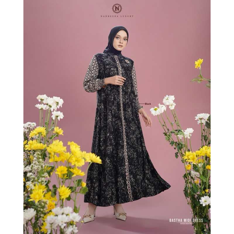 Jual BASTHA MIDI DRESS BY NADHEERA LUXURY | Shopee Indonesia