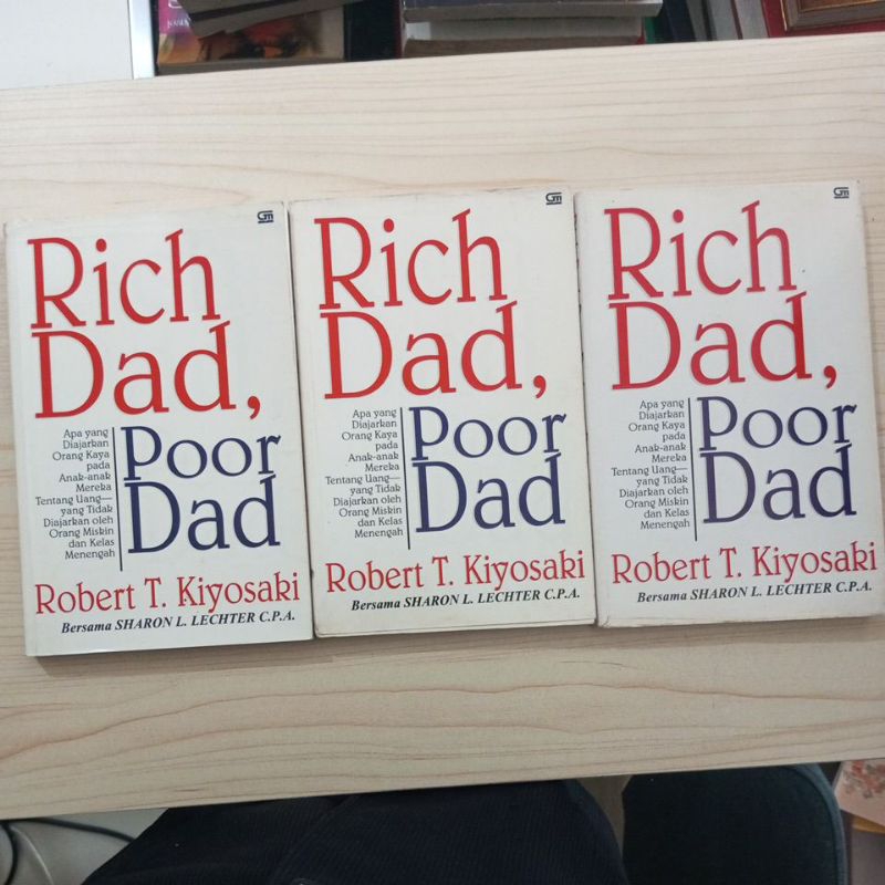 Jual BUKU RICH DAD POOR DAD OLEH ROBERT T KIYOSAKI DAN SHARON L LECHTER ...