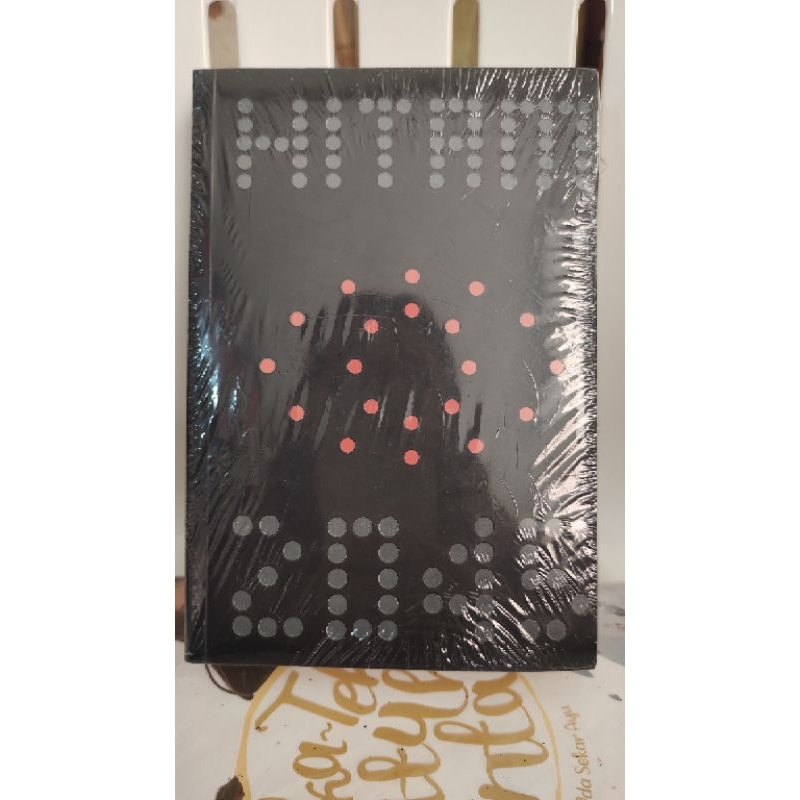 Jual buku hitam 2045 - henry manampiring | Shopee Indonesia