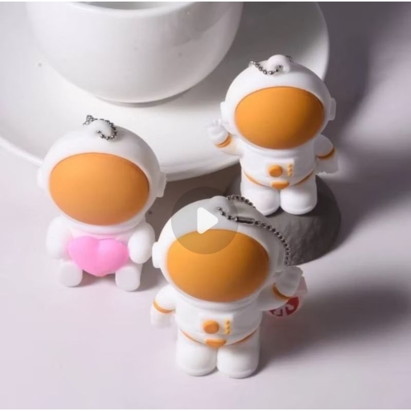 Jual flashdisk karakter zq332 original | Shopee Indonesia