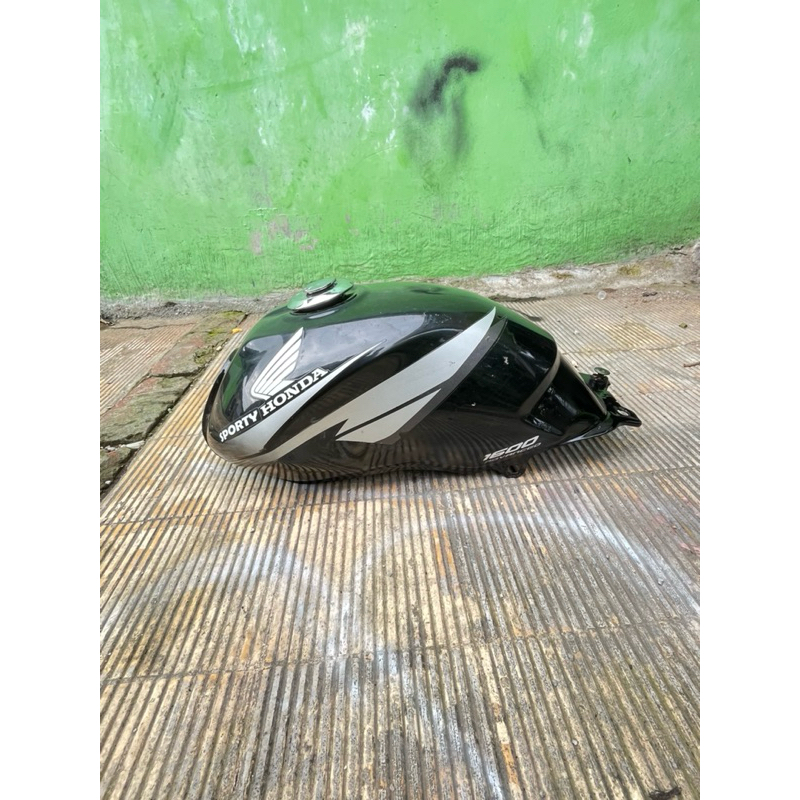 Jual tangki tengki adah bensin Honda megapro primus mp New ori | Shopee ...