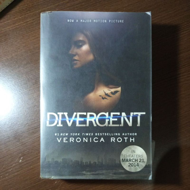 Jual [Novel Ori, Preloved] Divergent, Divergent #1, by Veronica Roth ...