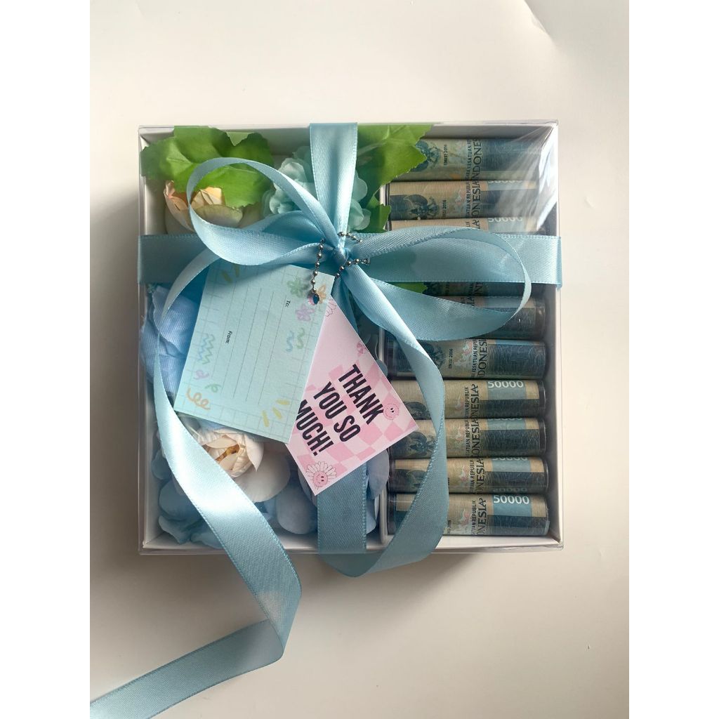 Jual Box Buket Uang Asli / Buket Wisuda / Buket Ultah Pecahan 50rb dan ...