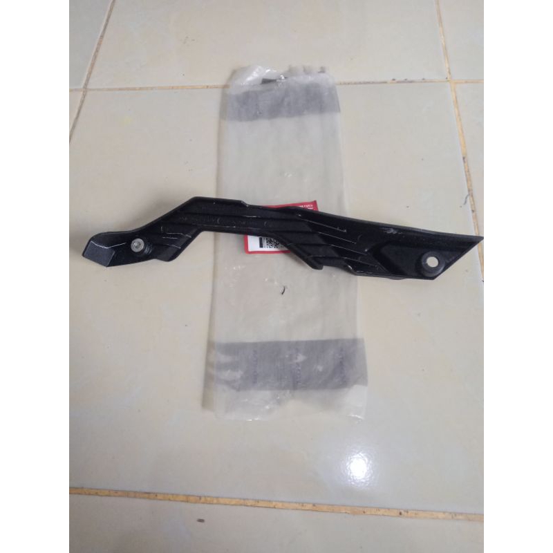 Jual cover comp L rear tutup rantai cover lis atas cvt adv 150 original ...