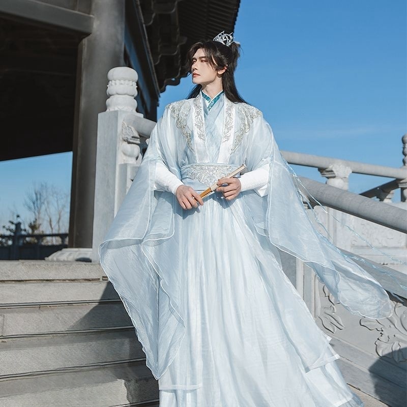 Jual Original Hanfu for Men and Women, Flowing Martial Arts Two-Tone ...