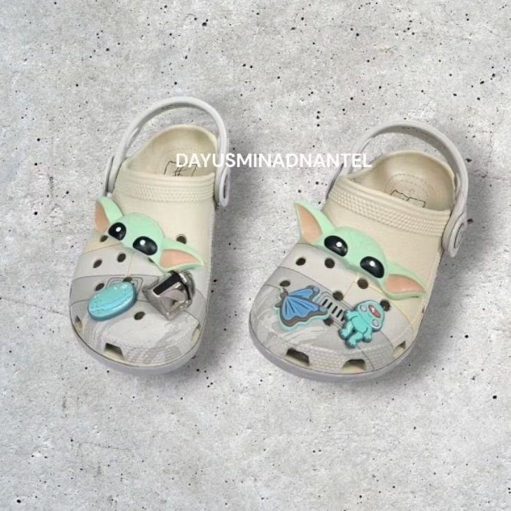 Jual Crocs Star Wars Grogu Kid / Crocs grogu Classic / Sendal Crocs ...