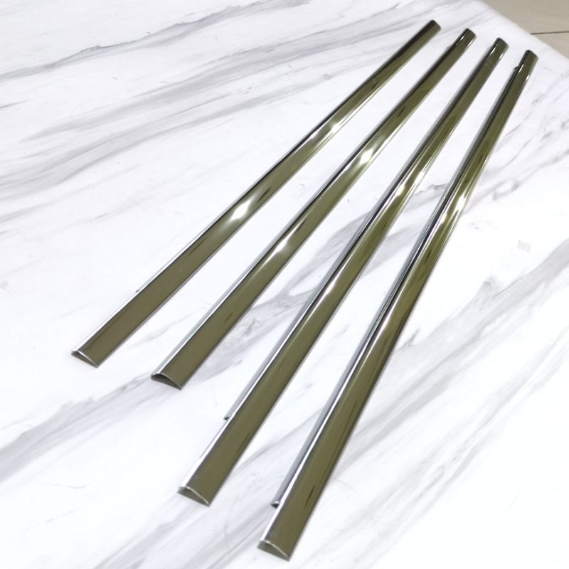 Jual Lis list kaca pintu samping mobil Isuzu panther new stainless ...