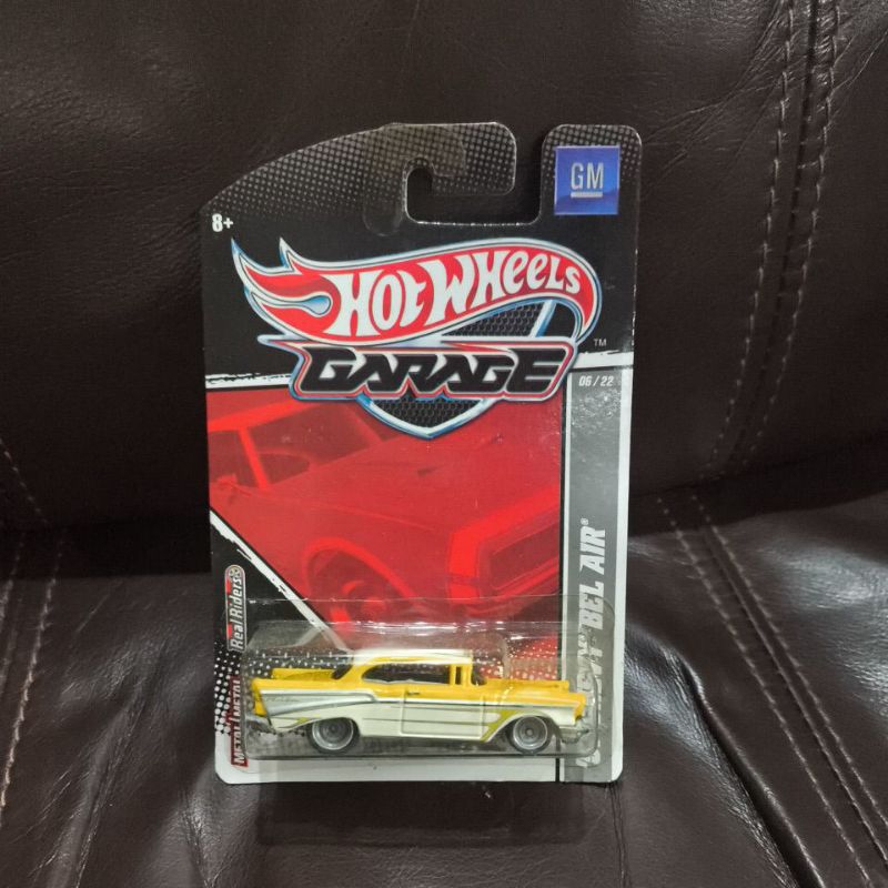 Jual Hot Wheels Garage 57 Chevy Bel Air Real riders Kuning Yellow | Shopee Indonesia