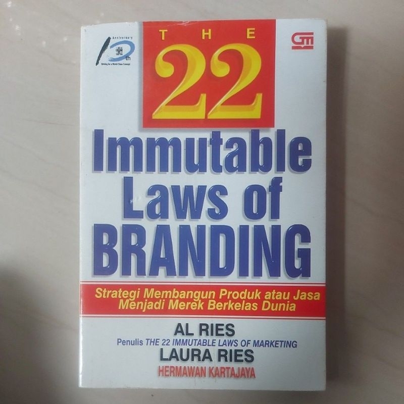 Jual Buku THE 22 IMMUTABLE LAWS OF BRANDING by Al Ries Laura Ries ...